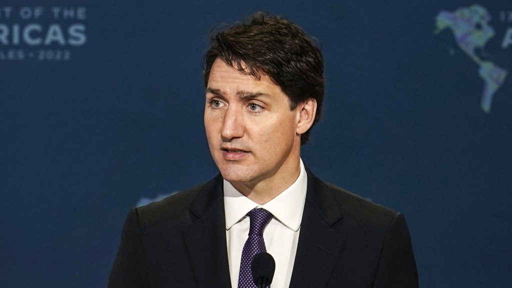 Left-wing newspaper FLIPS on Trudeau, admits he’s losing support ...
